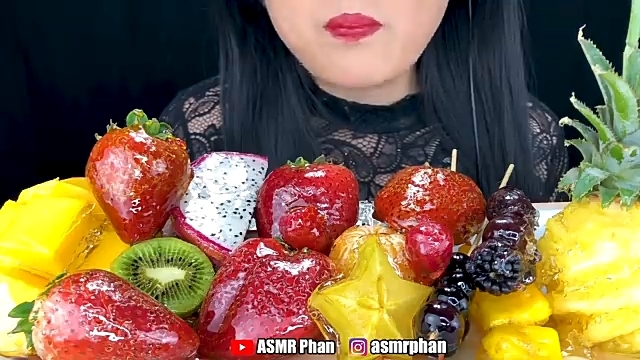 Asmr Glass Candied Fruits Tanghulu 사탕 탕후루 Ice Cracking Eating Sounds